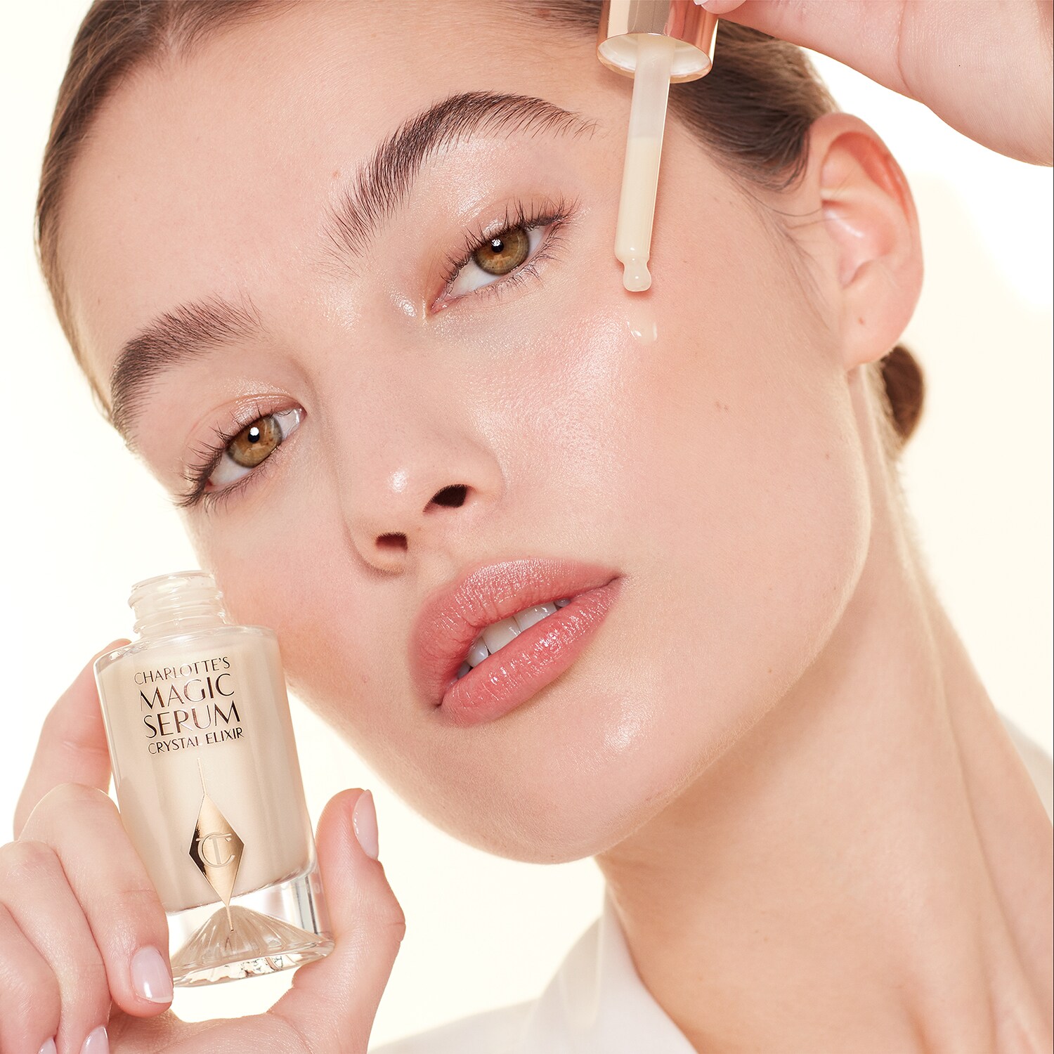Charlotte's Magic Serum Crystal Elixir - Siero per il viso di CHARLOTTE TILBURY ≡ SEPHORA